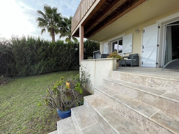 Lower Town With Lovely Terrace. Pets Allowed. - Cagnes-sur-Mer