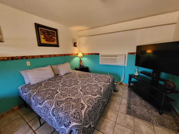 Native American Suite - Kingsland, TX
