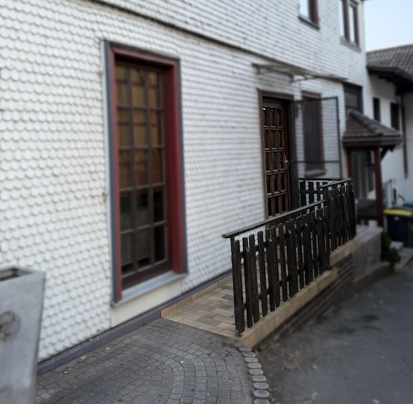 Comfortable, Family-friendly Apartment Equipped With Oled Tv & Xxl Kitchen - Fulda