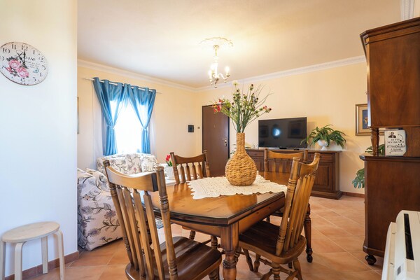 Mricky House - Two Bedroom Apartment, Sleeps 4 - Solanas