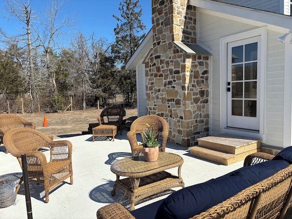 Cozy 3-bedroom Farmhouse Near The Jersey Shore! - Ocean City, NJ