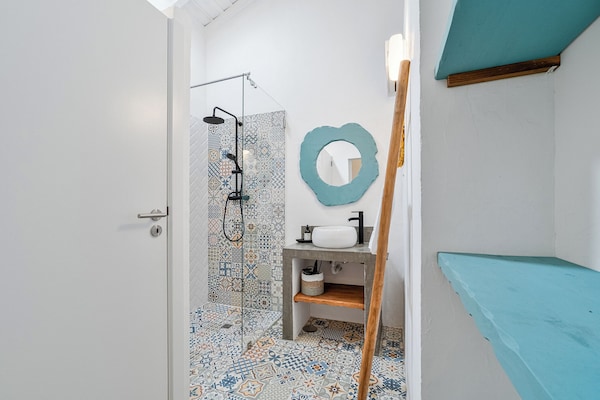 Teal And Green-alqueva Country House. In Amieira, Just A Few Steps From Lake Alqueva - Portel