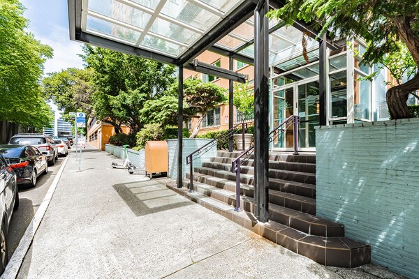 Charming 1br Condo King Bed Close To Convention Center - First Hill - Seattle