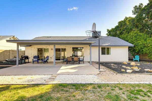Southwest Getaway W/ Fenced Yard In Chandler! - Gilbert, AZ