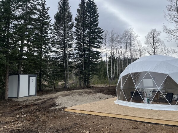 #1 Dome - Jasper Gateway Glamping - Hinton