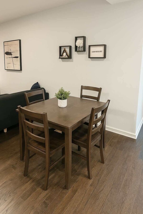 Cozy 2br Apt W/ Washer & Dryer - Lincoln Square - Chicago