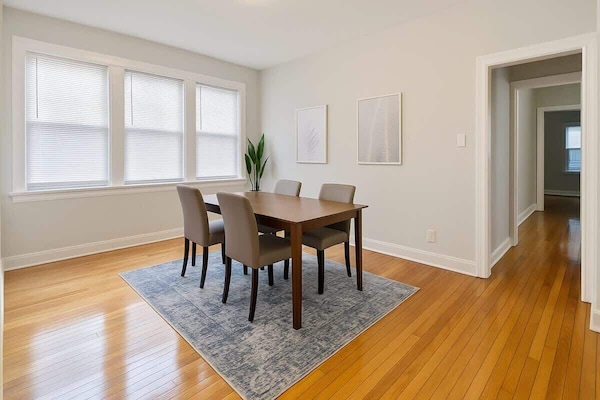 3br Spacious Apartment In Chicago - Chicago, IL