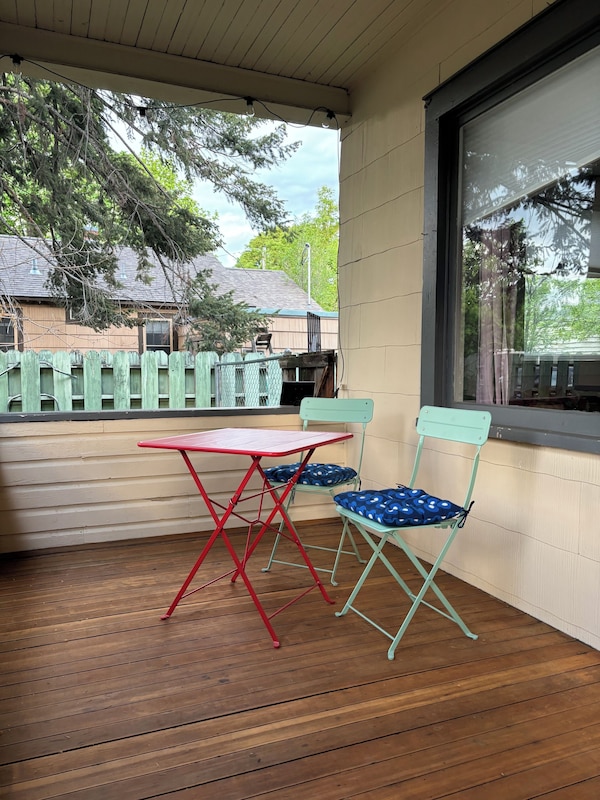 Little Oasis In Center Of Missoula--sustainable Arty 1930s House - Missoula, MT