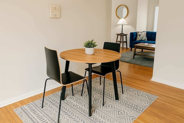 1br Apartment In Rogers Park - Wrigley Field - Chicago