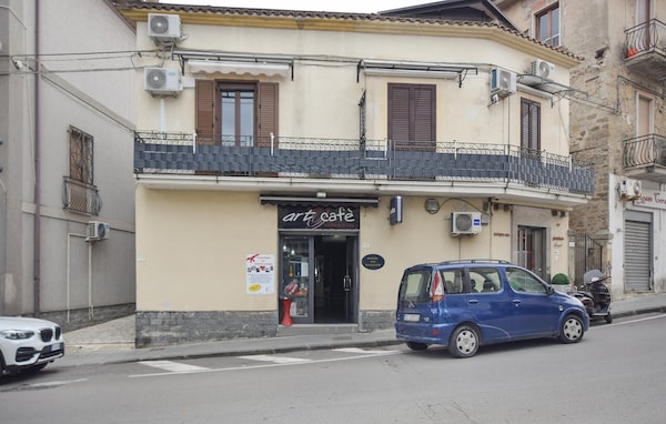 Increíble Casa De 1 Dormitorio En. - Salerno