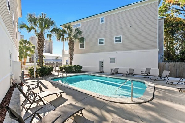 Sleeps 28 ~ 2 Units ~ 10 Br ~ Walk To Beach - 패너마시티비치