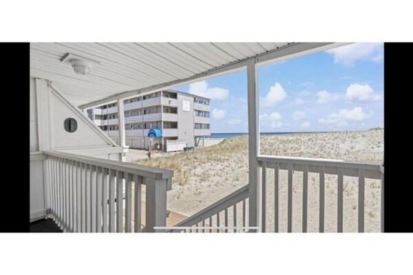 On The Beach-dog Friendly 2br Condo Walk To The Waves. - Exeter, NH