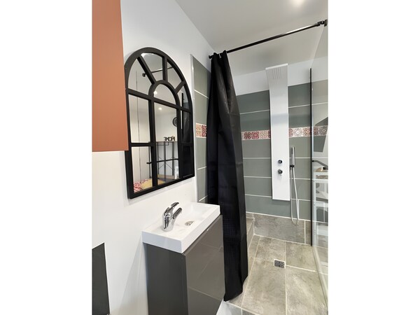 Cocoon City- 5 Mins From Annecy Town Center - Argonay
