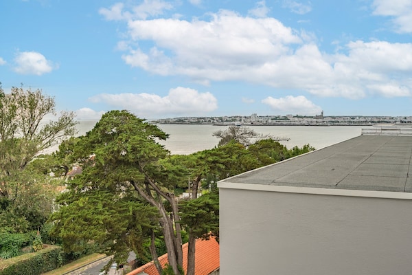 Appartement 'La Résidence' Avec Vue Sur La Mer, Terrasse Privée Et Wi-fi - Meschers-sur-Gironde