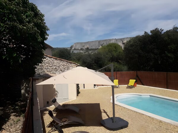 Maison De Campagne "Au Pied De La Montagne" Avec Vue Sur La Montagne, Wi-fi Et Climatisation - Apt