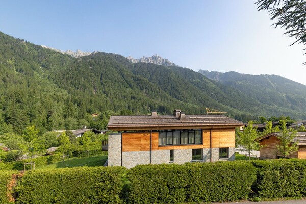 Appartement 'Charmant Appartement Avec Balcon' Avec Vue Sur Montagne, Balcon Et Wi-fi - Les Praz de Chamonix