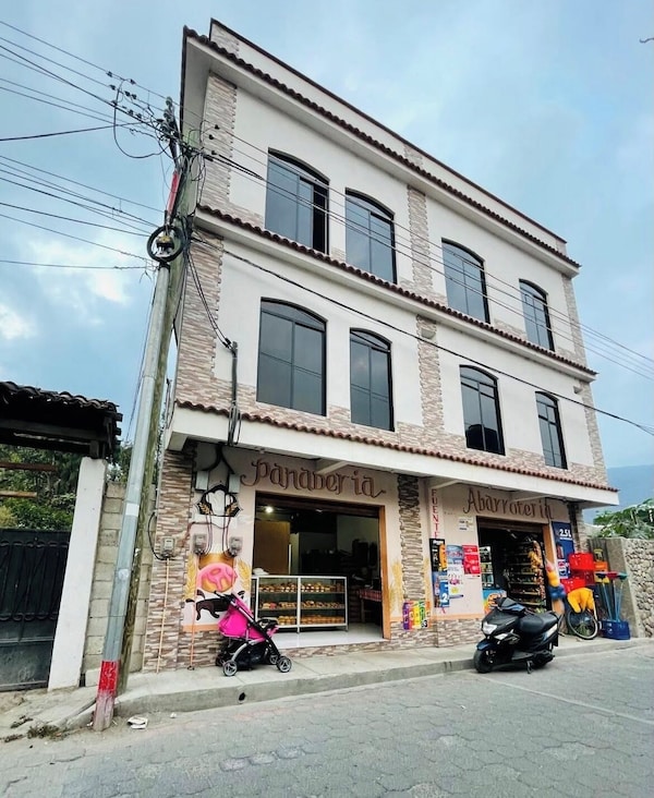 Tranquil House With Ac In Panajachel - 1 Bedrooms #3 - Chiapas