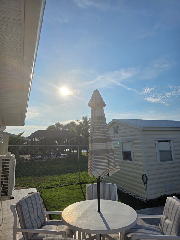 Charming 1-bedroom Apartment With Wifi And Ac In Delightful Port Charlotte - North Port, FL