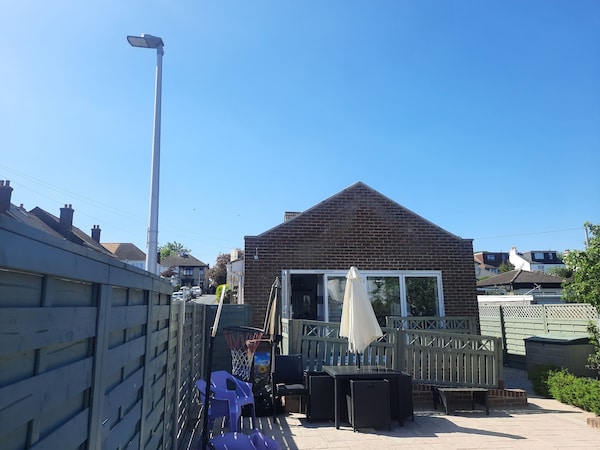 Medway Bungalow, Send Accessible, The Apple Tree In (Rainham) Gillingham - Kent