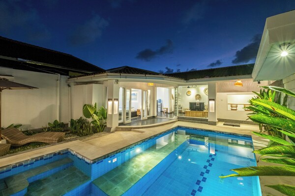 3br Private Pool Villa Near La Favela - Seminyak