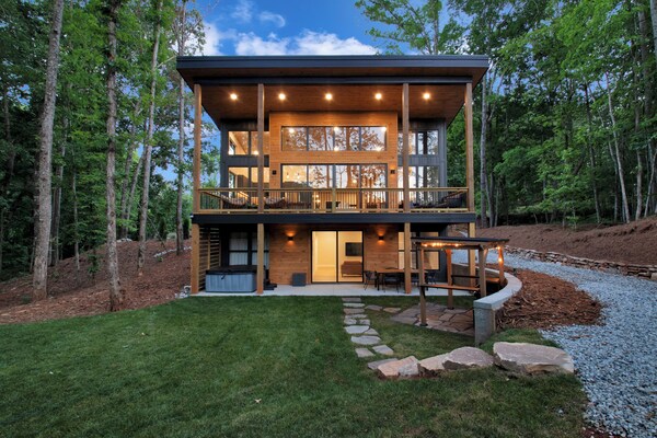 Zoka: New Modern Cabin With Hot Tub In Lake Hartwell - 4 Bedrooms - Near Clemson - Lake Hartwell