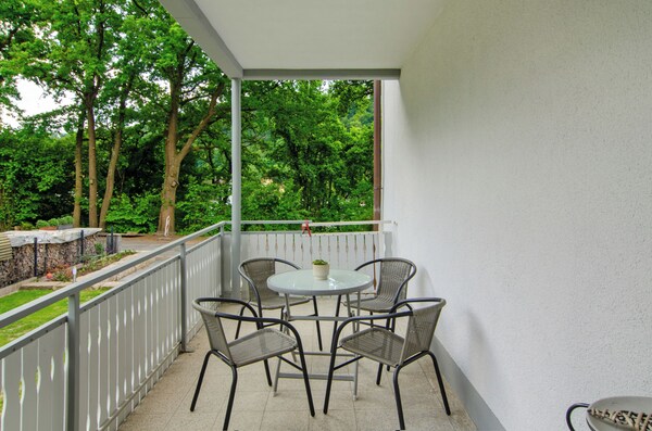 Wohnung 1 Zitronenzauber Mit Eigenem Balkon, Gemeinsamem Garten Und Wlan - Bad Karlshafen