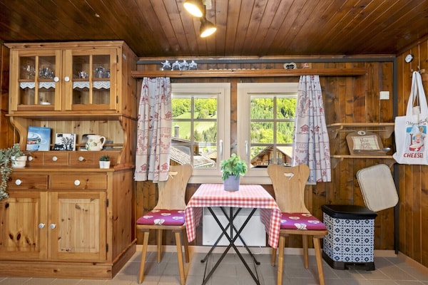 Family & Nature In A Traditional Chalet - Zweisimmen