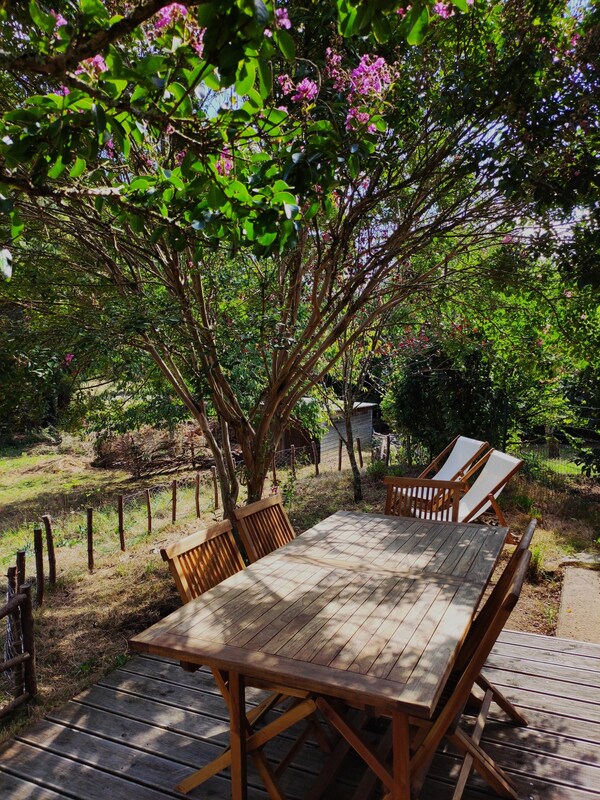 Pondside Healthy Lodging In Lively Piégut-pluviers - Nontron