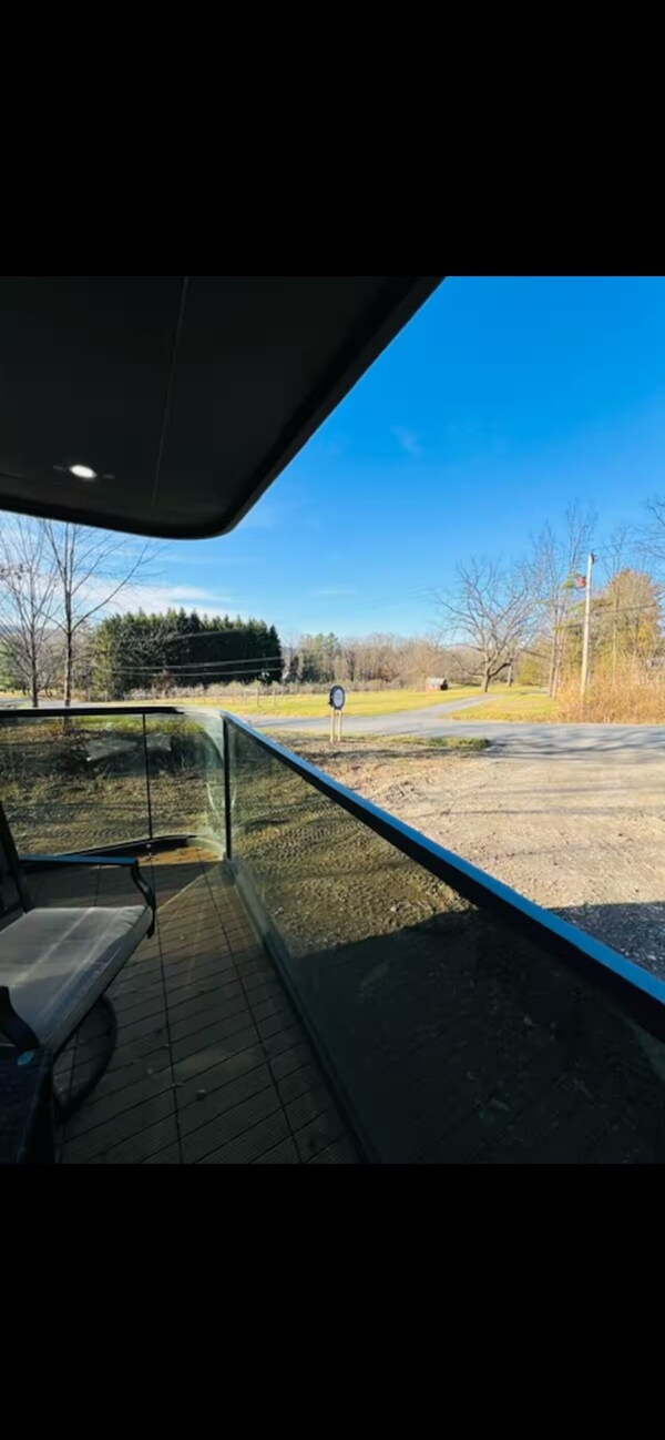 Cozy 1 Bed, 1 Bath Smart Home Capsule On Scenic Keuka Wine Trailmodern Comfort! - Dundee, NY