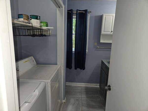 Charming, Peaceful, Cozy 5-bedroom Home In Decatur - Decatur, GA
