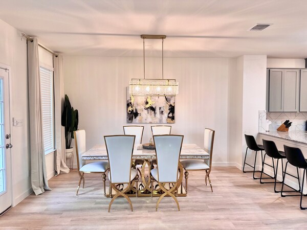 Family-friendly Luxury Stay In Georgetown- Austin - 4bd 3.5 Bath - Georgetown, TX