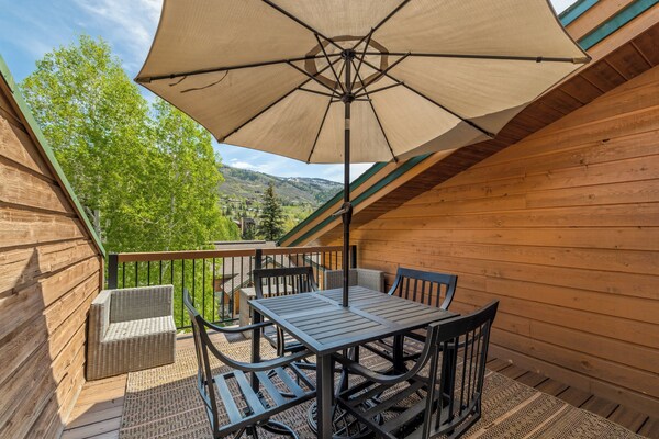 Cozy Townhome, Mtn Views, Pool & Hot Tub 1079 - Steamboat Springs, CO