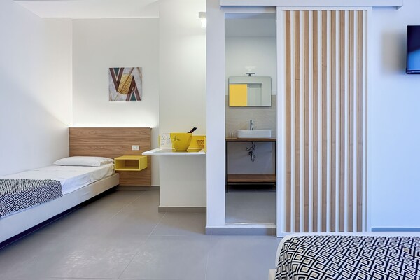 Tevergad Suites & Rooms - Terrasini