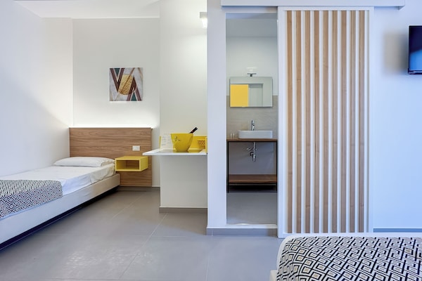 Tevergad Suites & Rooms - Terrasini
