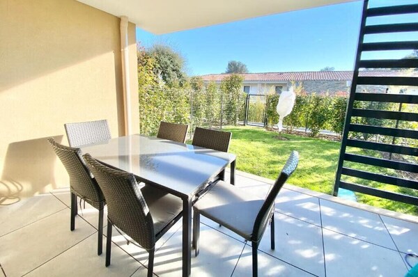 Beautiful Apartment For 5 With Swimming Pool - Var