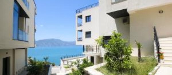 Sunny Hill Residence Penthouse Apartment - Wlora