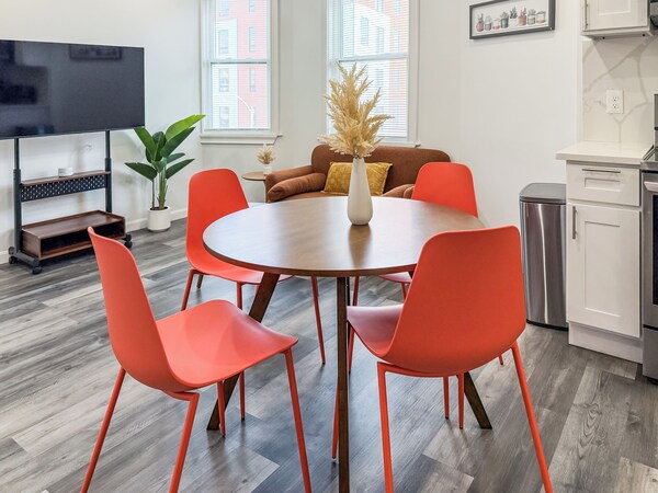 Southie! 2bedroom, Washer/dryer In Unit! - Hyde Park - Boston