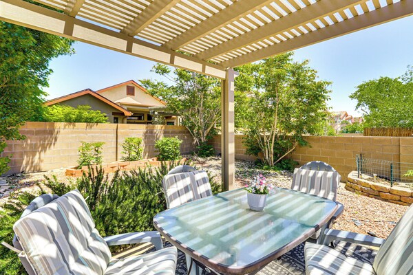 Family Home W/ Seasonal Pool Access In Albuquerque - Albuquerque, NM