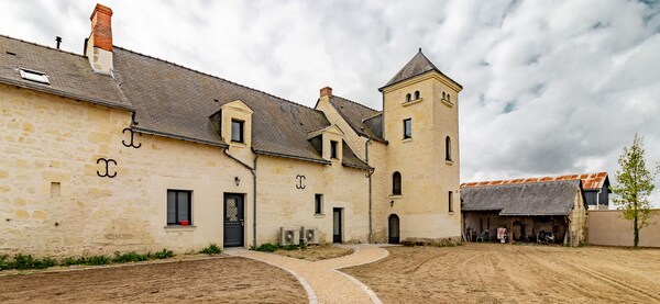 Gite De La Tour - 6 Personnes - Domaine De La Forgetterie - Saumur