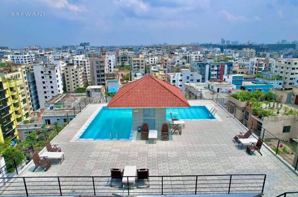 350sqft 4 Apartment W/ Pool & Sauna, Bashundhara R/a - Dacca
