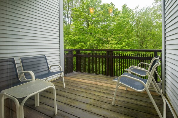 Sunrise Bear Ridge: 4br, 3ba Ski In/ski Out Condo - Killington, VT