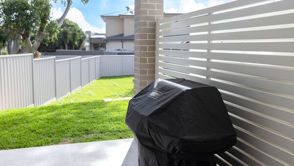 Modern 4-bed Home Close To Beach In Barrack Point - Shellharbour