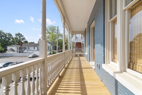 Fully Restored Historic Apartment In Downtown Elizabeth City - Camden, NC