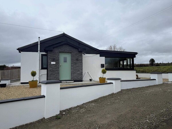 Cherry Chirp Cottage In County Fermanagha - Fermanagh