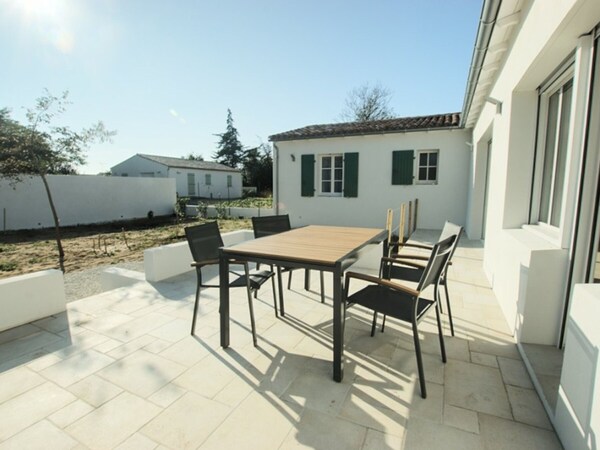 Maison Plain-pied Avec Jardin Pour 6 Personnes, Proche Plage - La Couarde-sur-Mer