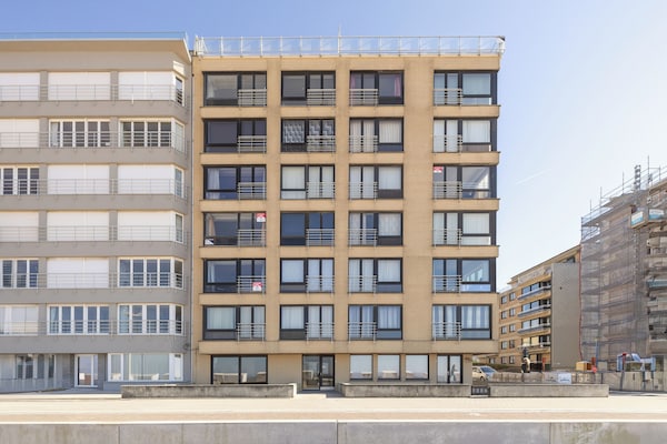 1 Bedroom Accommodation In Sint Idesbald - Koksijde