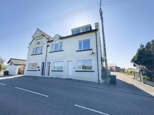 Spacious 4-bed Lake District Getaway For Groups - Silloth