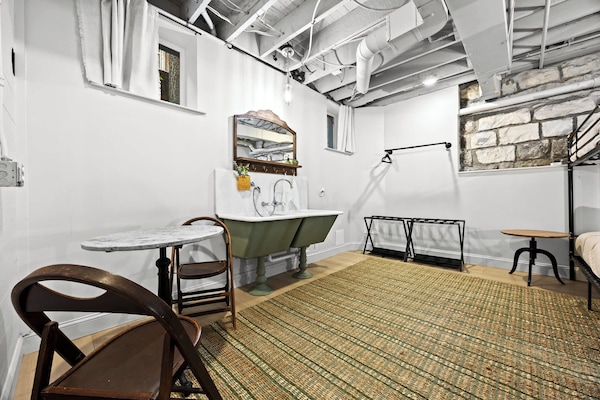 Gatsby Glam | 3br Speakeasy Retreat In Louisville - Louisville, KY