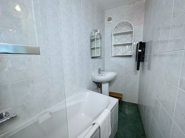 Chez Romane, Séjour Chez Romane, 2 Chambres, Parking Et Terrasse à Riquewihr - Colmar