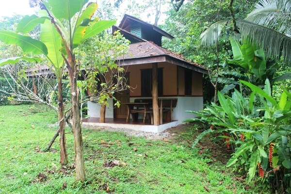 Romantic Bungalow In The Middle Of A Tropical Garden, Close To The Beach. - Cahuita